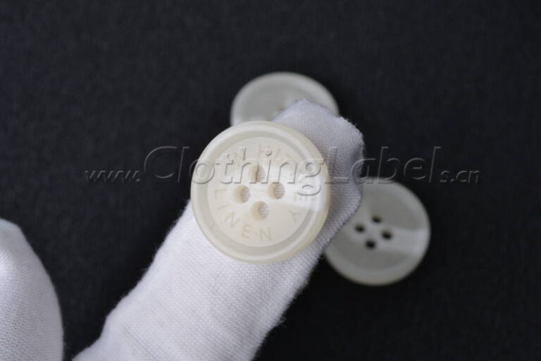 Clothing buttons' photo gallery | ClothingLabels.cn