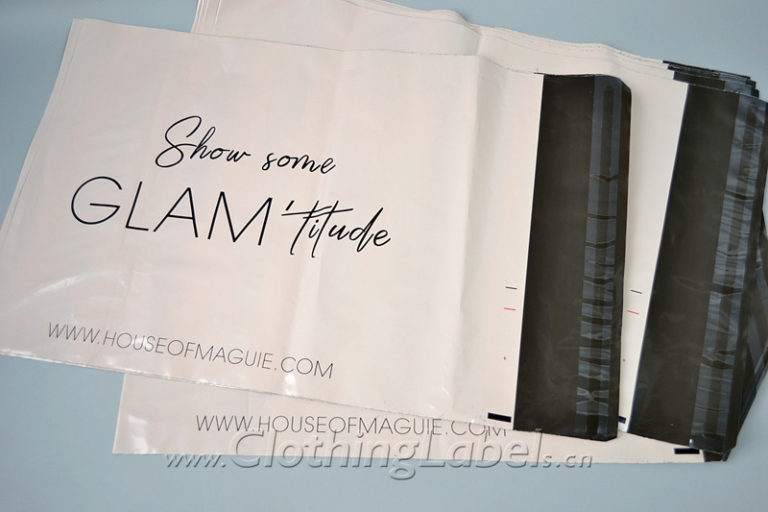 Custom plastic packaging bags printed with logos | ClothingLabels.cn