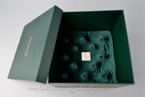 How to choose custom packaging solutions for clothing? | ClothingLabels.cn