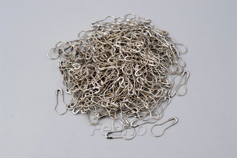 Safety pins for securing fabric | ClothingLabels.cn