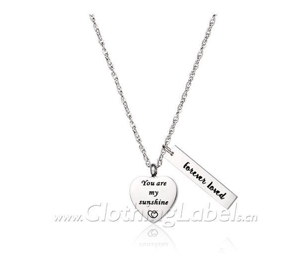 Custom stainless steel pendants | ClothingLabels.cn