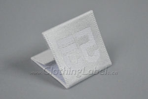 Fold labels: 5 common folded ways | ClothingLabels.cn