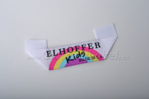 Fold labels: 5 common folded ways | ClothingLabels.cn