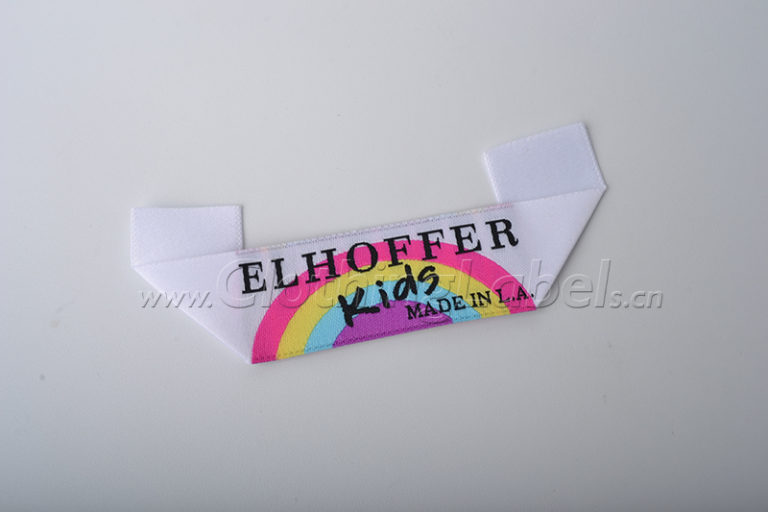 Fold labels: 5 common folded ways | ClothingLabels.cn