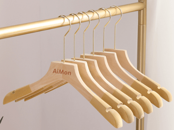 What are the different types of hangers? | ClothingLabels.cn