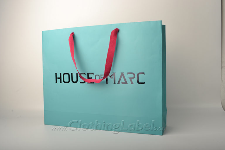 How to choose custom packaging solutions for clothing? | ClothingLabels.cn