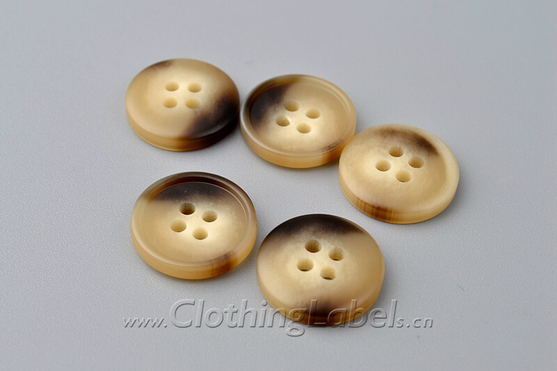 Make your own clothing resin buttons | ClothingLabels.cn