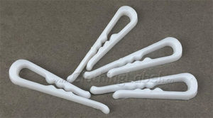 Plastic garment clips for shirts | ClothingLabels.cn