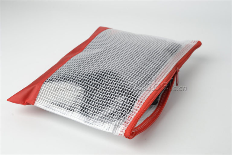 Custom plastic packaging bags printed with logos | ClothingLabels.cn