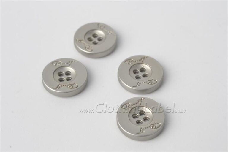 Custom clothing buttons for garment brand | ClothingLabels.cn