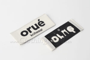 Fold labels: 5 common folded ways | ClothingLabels.cn