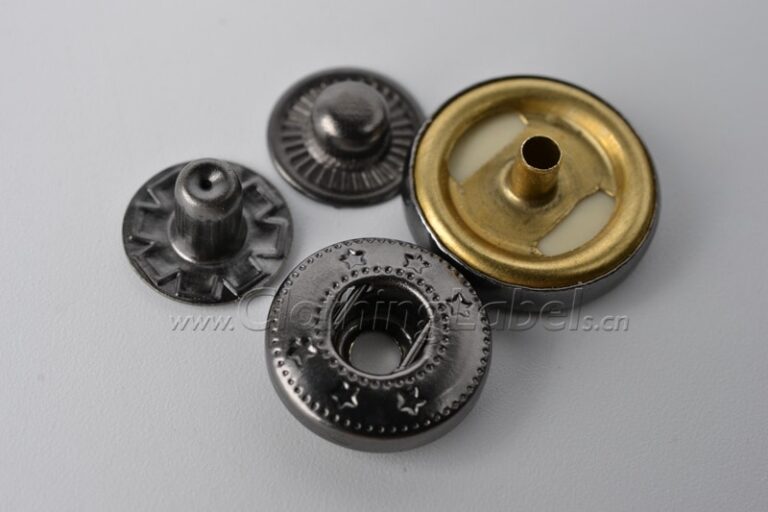 Wholesale snap buttons for clothing projects