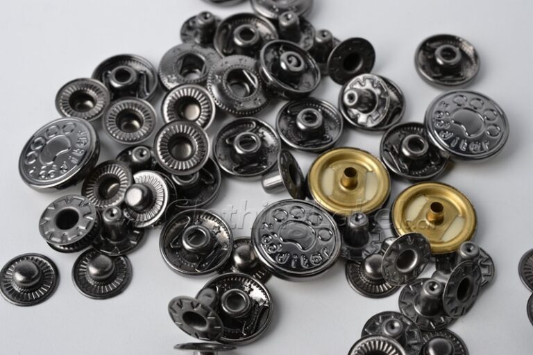 Photo gallery of snap buttons | ClothingLabels.cn